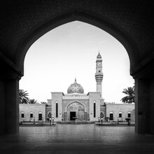 'Asma Bint Alawi Mosque' – Discover the wall art by Christian Janik now!